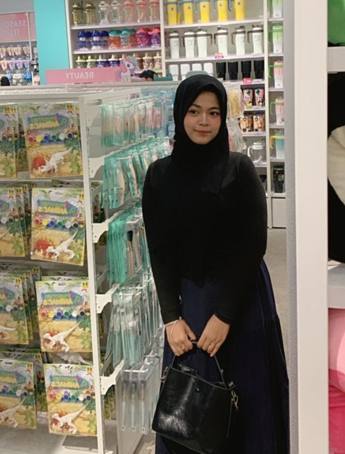 Safira Dwi Febriyanti | Portfolio